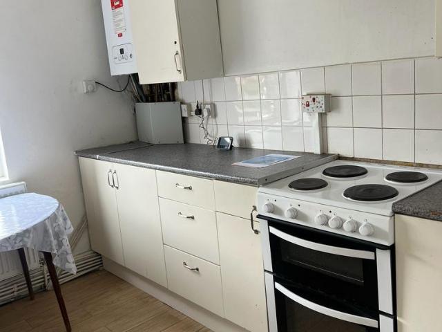 Bury Street West, London N9 1 bed flat to rent £1,450 pcm £335 pw