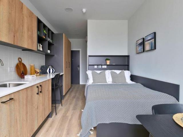 Bury Street, Guildford GU2 Studio to rent £1,170 pcm £270 pw