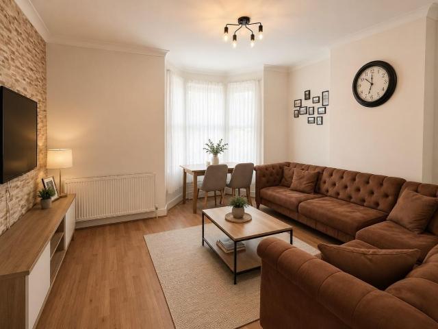 Bury Street, London N9, 1 bed flat to rent, £1,500 pcm | PrimeLocation