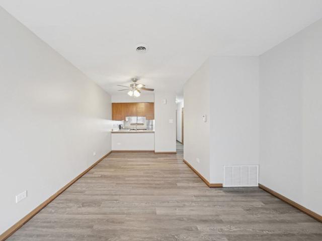 Burbank Manor Apartments 1 Bedroom Apartment for Rent at 97 Pinehurst Ct, Burbank, IL 60459