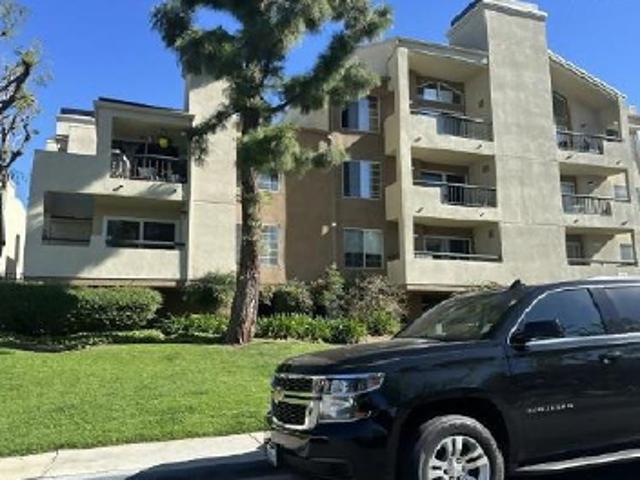Burbank Blvd Apt 111