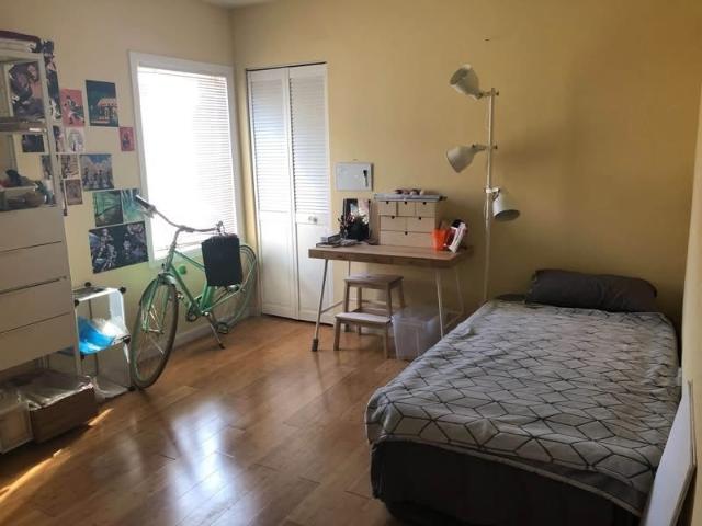 Burbank Private Room Couples OK