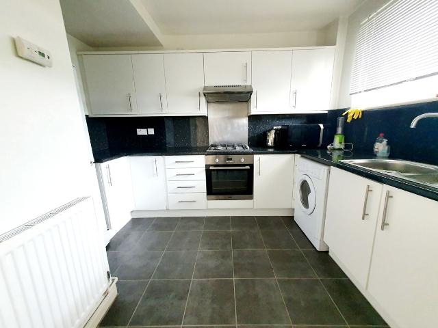 Burbage Close, Borough SE1, 3 bed flat to rent, £2,700 pcm | PrimeLocation