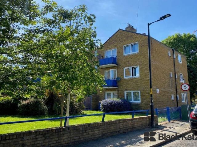 Burbage Close, Borough/London Bridge SE1, 4 bed flat to rent, £3,878 pcm | PrimeLocation