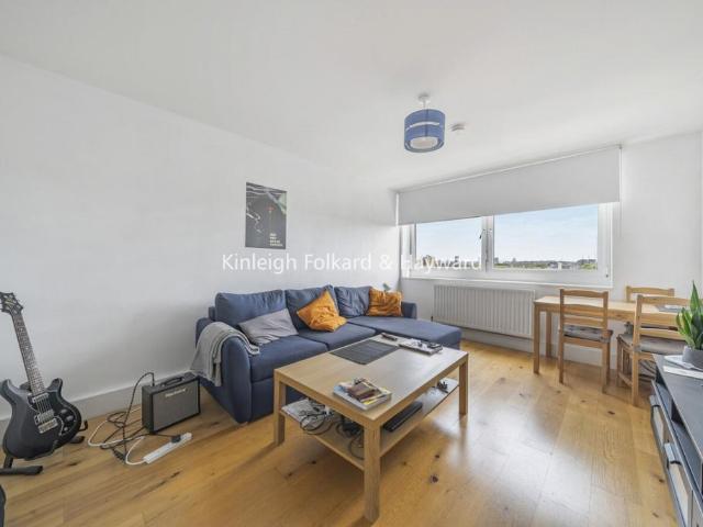 Burbage Close, London, SE1 2 bed flat to rent £2,400 pcm £554 pw