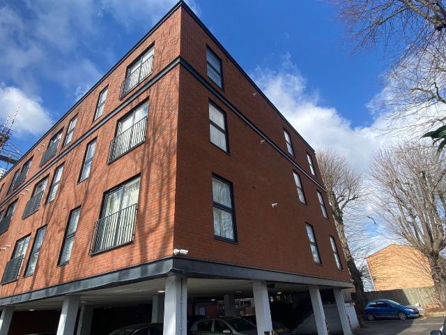 Burch Road, Northfleet, Gravesend, Kent DA11, 2 bed flat to rent, £1,300 pcm | PrimeLocation