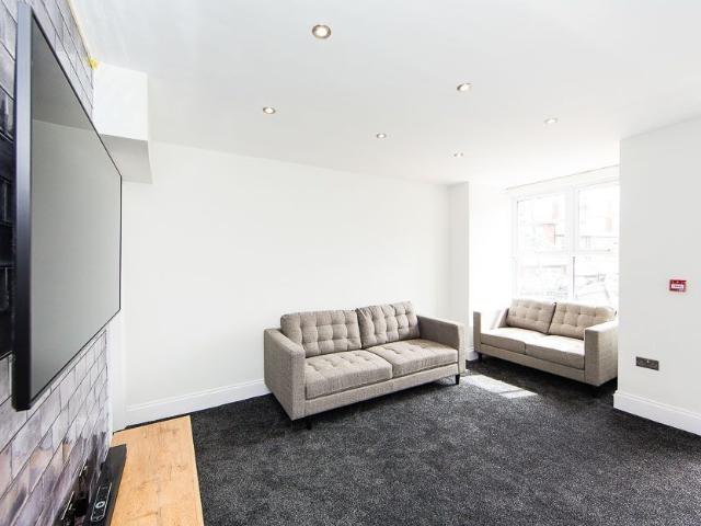 Burchett Terrace, Woodhouse, Leeds