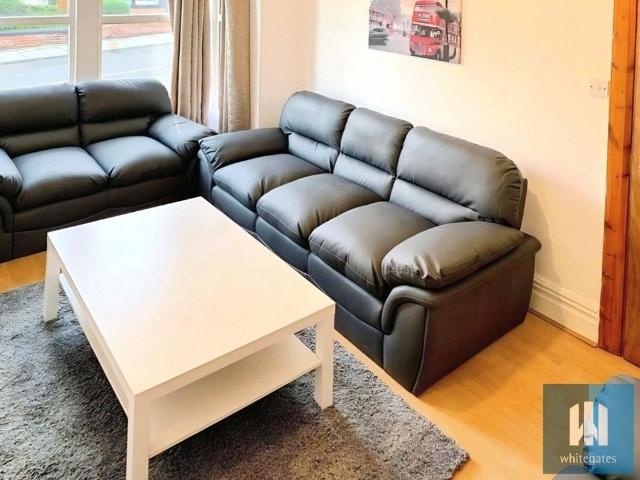 Burchett Grove, Leeds, LS6