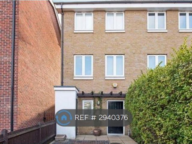 Burcher Gale Grove, London SE15, 4 bed end terrace house to rent, £3,895 pcm | PrimeLocation