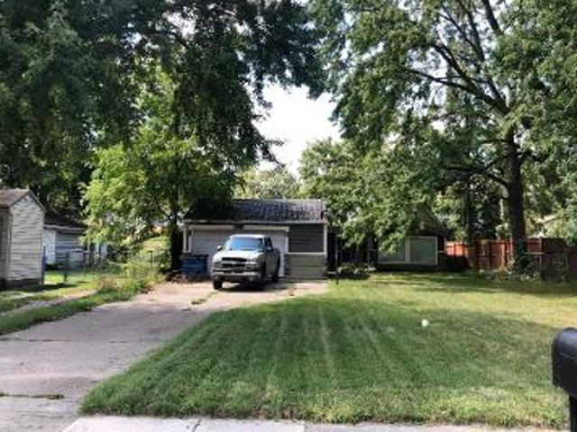 Burchfield Dr