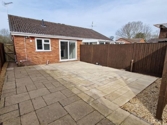 Burchs Close, Taunton TA1, 2 bed bungalow to rent, £1,300 pcm | PrimeLocation