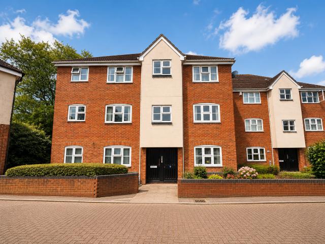 Burdetts Road, Dagenham, Essex RM9, 2 bed flat to rent, £2,175 pcm | PrimeLocation