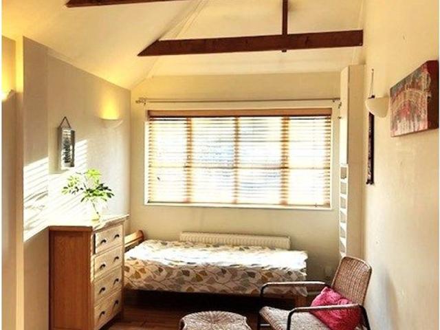 Burdon Lane, Cheam, Sutton SM2, Room to rent, £800 pcm | PrimeLocation
