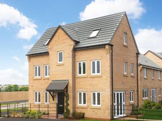 Burdock Street, Priors Hall Park, 4 Bedroom Detached