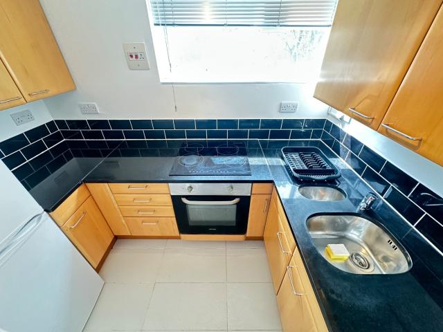 Burfield Court, Handcross Road, Luton