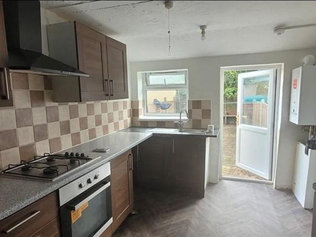 Burford Road, London, E6 4 bed end of terrace house to rent £2,300 pcm £531 pw