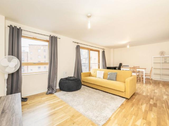 Burford Wharf Apartments, E15
