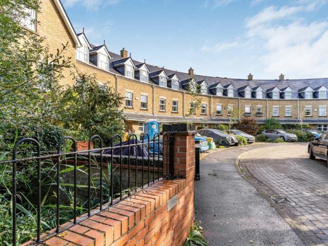 Burgess Mead, Walton Manor, Oxford, 4 bedroom, House Townhouse