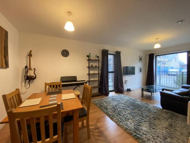 Burgess House, New Union Street. 2 bed apartment to rent £1,275 pcm £294 pw