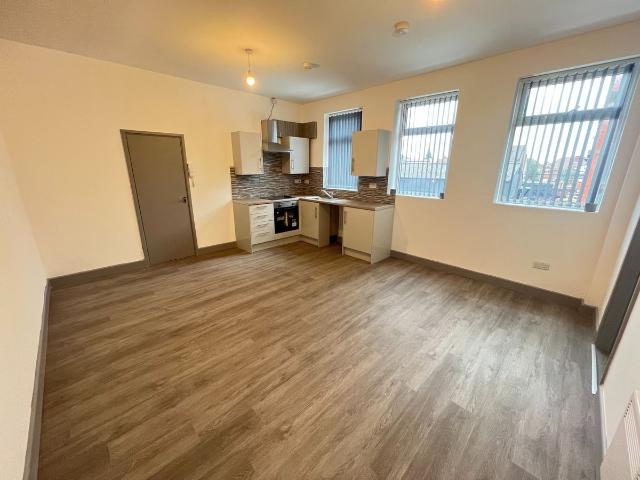 Burgess Road, Leicester LE2, 2 bed flat to rent, £825 pcm | PrimeLocation