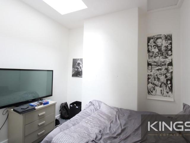 Burgess Road, Southampton 3 bed apartment to rent £1,425 pcm £329 pw