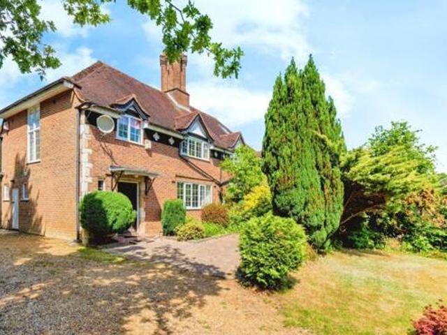 Burgess Road, The Cloisters, Southampton, 3 Bedroom Semi detached