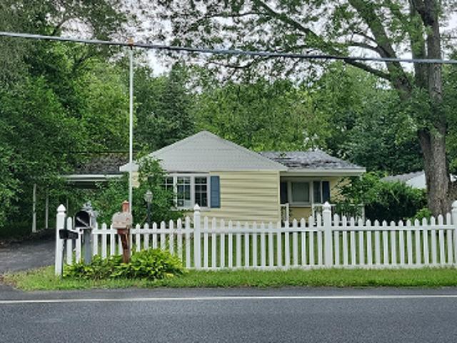 Burgoyne Ave