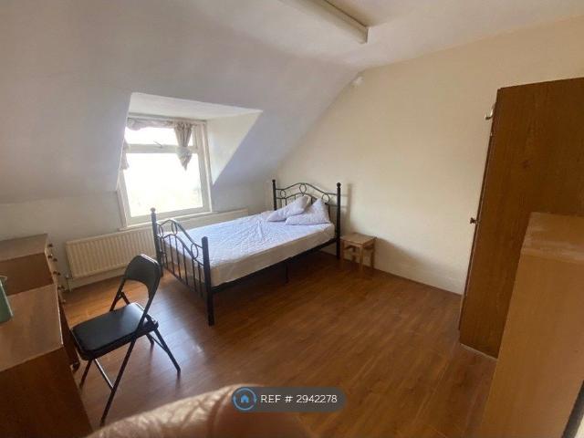 Burgoyne Road, Haringey N4, Room to rent, £950 pcm | PrimeLocation
