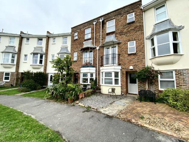 Burgoyne Road, Southsea, PO5 6 bed townhouse to rent £3,000 pcm £692 pw