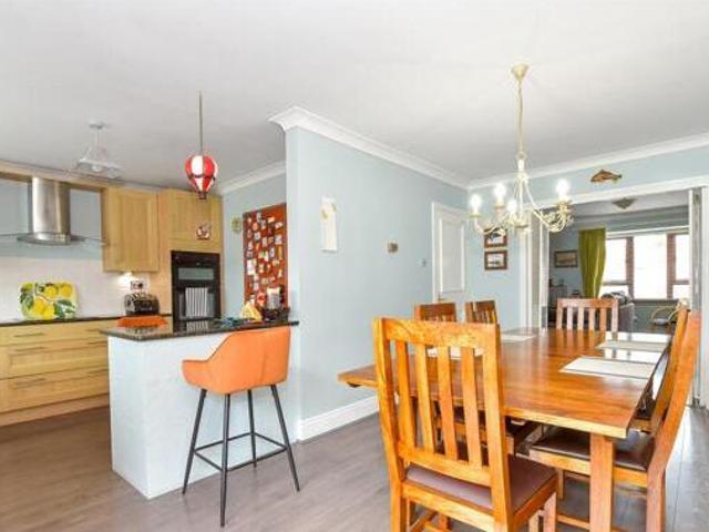 Burgoyne Road, Southsea, 4 Bedroom Town