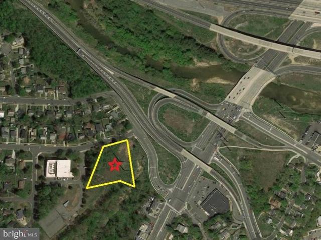 Burgundy, Alexandria, VA 22303