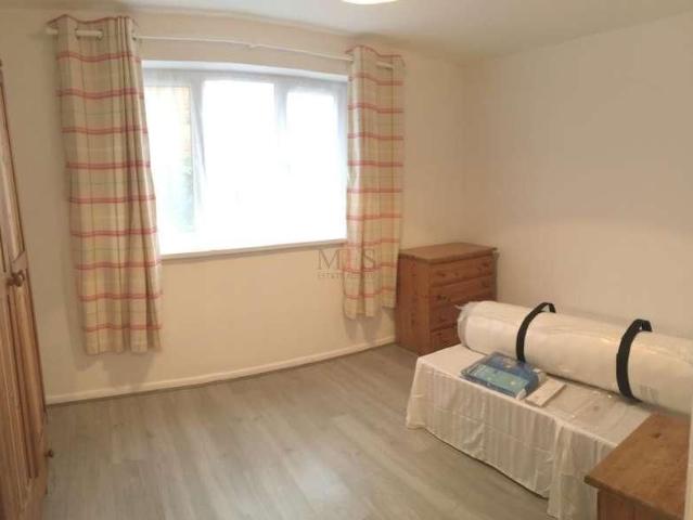 Burket Close, Norwood Green, UB2