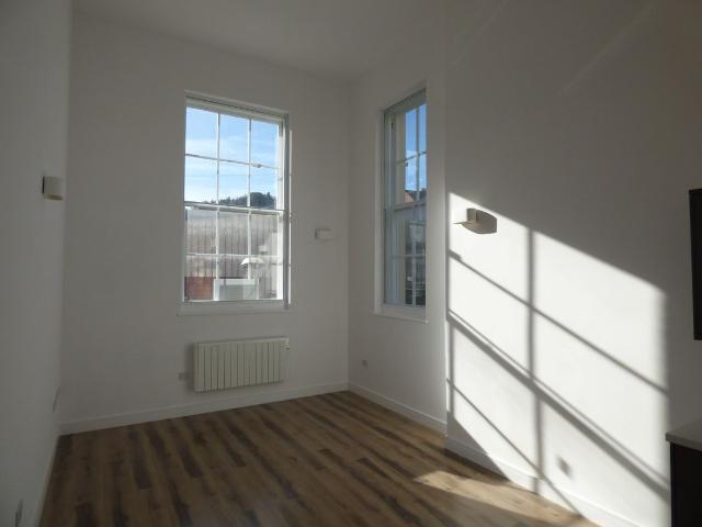 Burkhardt Hall, Swindon SN1, 1 bed flat to rent, £850 pcm | PrimeLocation