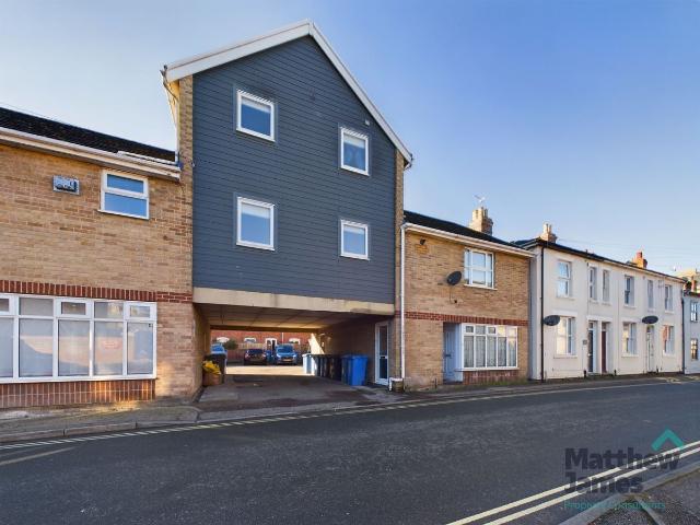 Burkitts Lane, Sudbury CO10, 3 bed property to rent, £1,100 pcm | PrimeLocation