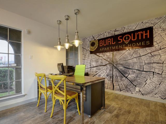 Burl North