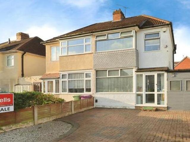 Burland Avenue, Claregate, 3 Bedroom Semi detached