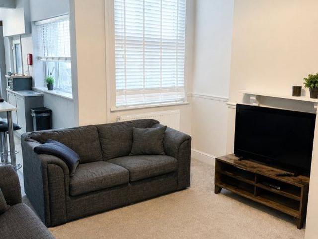Burleigh Road, Loughborough, Leicestershire LE11, 5 bed shared accommodation to rent, £659 pppm | PrimeLocation