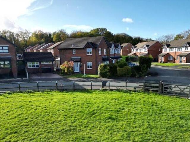 Burley Crescent, Wigan, 3 Bedroom Detached