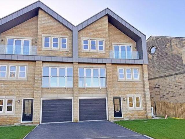 Burley In Wharfedale, Wharfe View, Ilkley, 4 Bedroom Semi detached