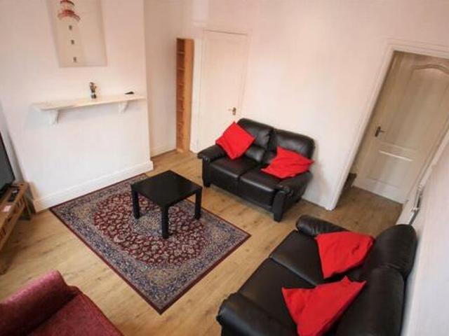 Burley Lodge Road, Hyde Park, 4 Bedroom Terraced