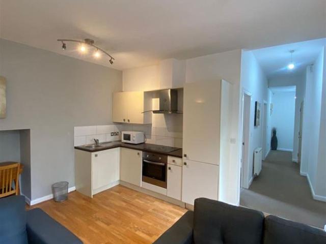 Burley Road, Leeds LS4, 2 bed flat to rent, £1,050 pcm | PrimeLocation