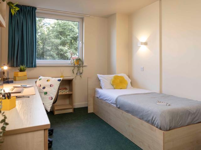 Burley Road Leeds Student Accommodation | Amber