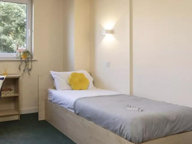 Burley Road Leeds Student Accommodation | Amber