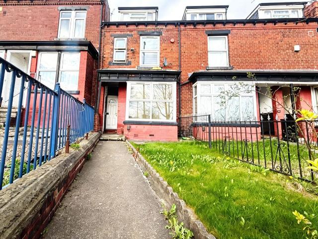 Burley Road LS4, Room to rent, £500 pcm | PrimeLocation