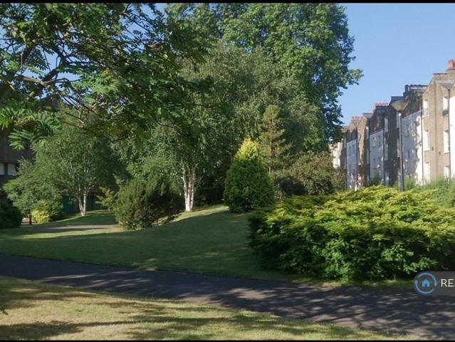 Burlington Close, London, W9 1 bed flat to rent £2,200 pcm £508 pw
