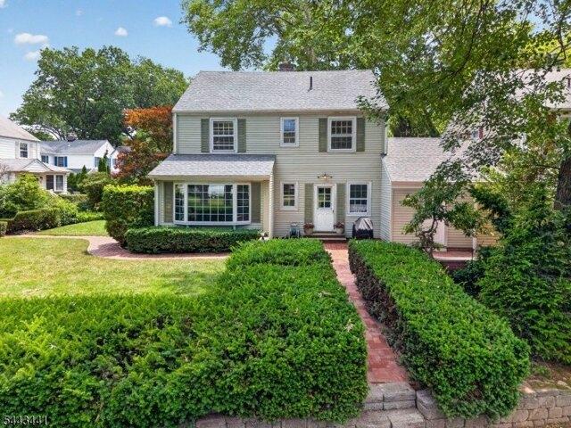 Burlington Pl, Fair Lawn, Home For Sale