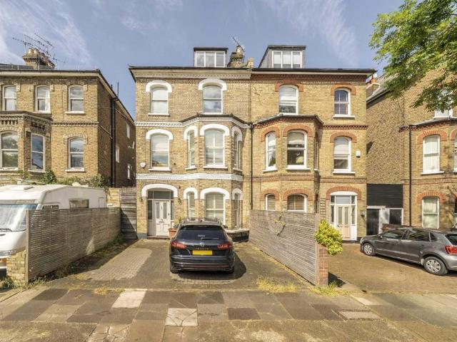 Burlington Road, London W4 6 bed house to rent £9,500 pcm £2,192 pw