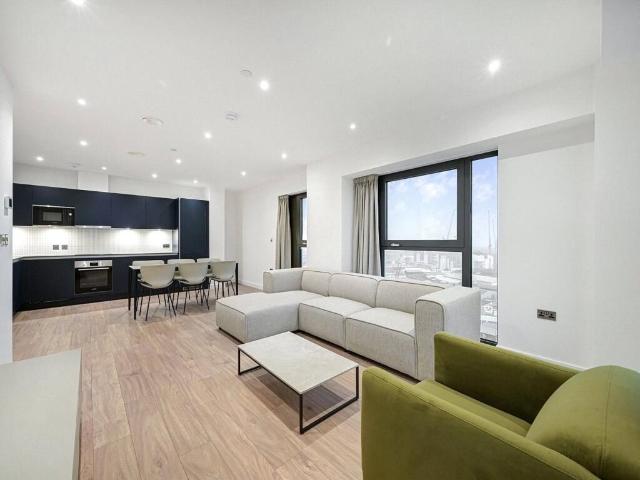 Burlington Road, New Malden KT3, 1 bed flat to rent, £1,650 pcm | PrimeLocation