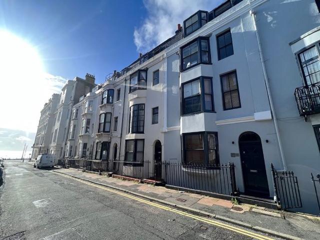 Burlington Street, Brighton BN2, Room to rent, £575 pcm | PrimeLocation