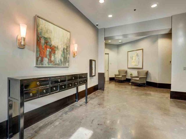 Burlington Tower 1 Bedroom Apartment for Rent at 900 Nw Lovejoy St, Portland, OR 97209 Pearl